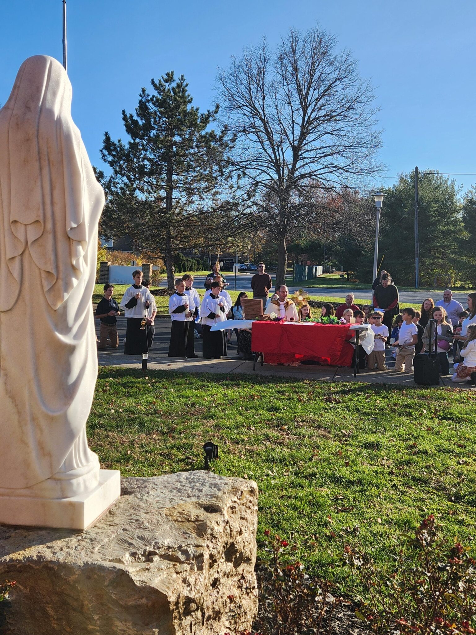 Christ the King at Royalmont | Regnum Christi - Royalmont Academy